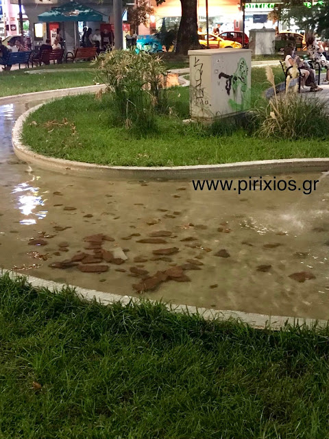 ΠΙΕΡΙΚΗ : ΞΕΦΤΙΛΑ, ΠΗΡΑΝ ΤΑ ΣΠΑΣΜΕΝΑ ΠΛΑΚΑΚΙΑ ΚΑΙ ΤΑ ΠΕΤΑΞΑΝ ΣΤΟ ...