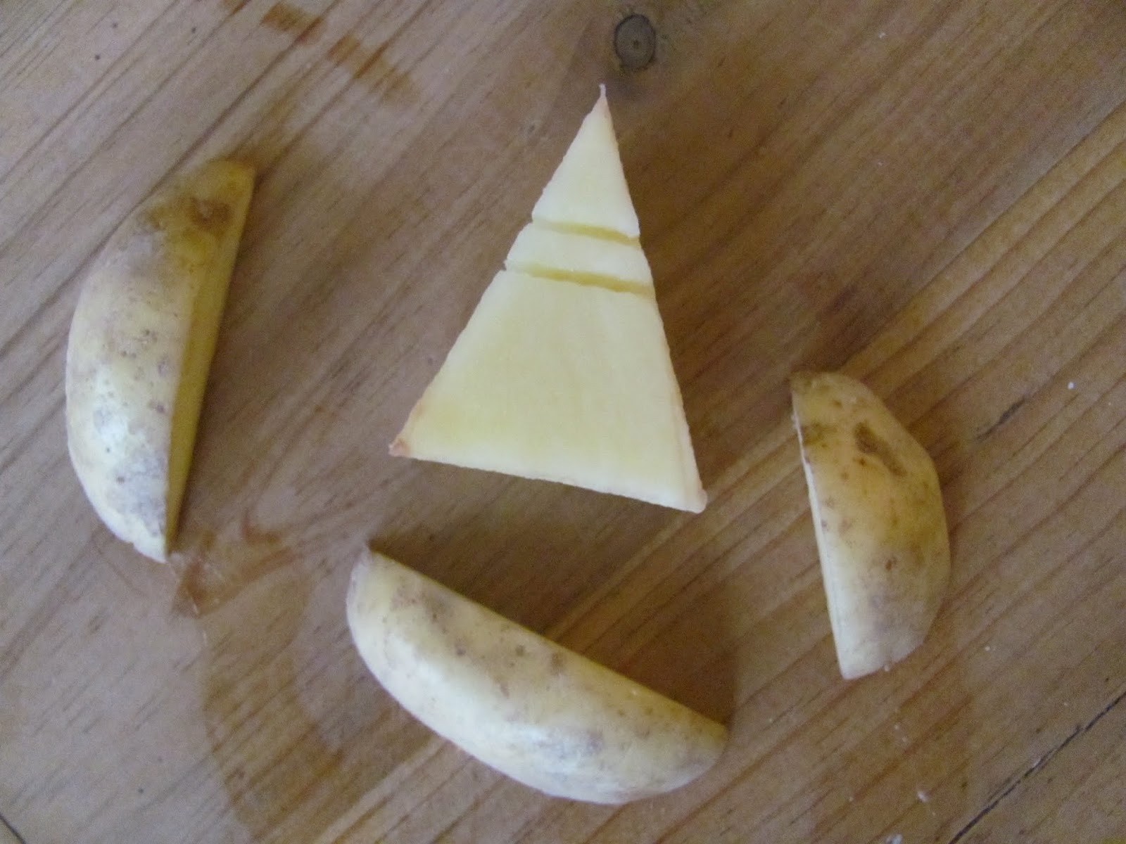 Jumble Tree: Simple shape potato printing for Halloween!
