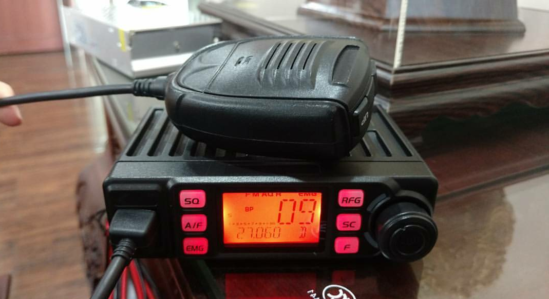 Delboy's Radio Blog: New Mini CB Radio