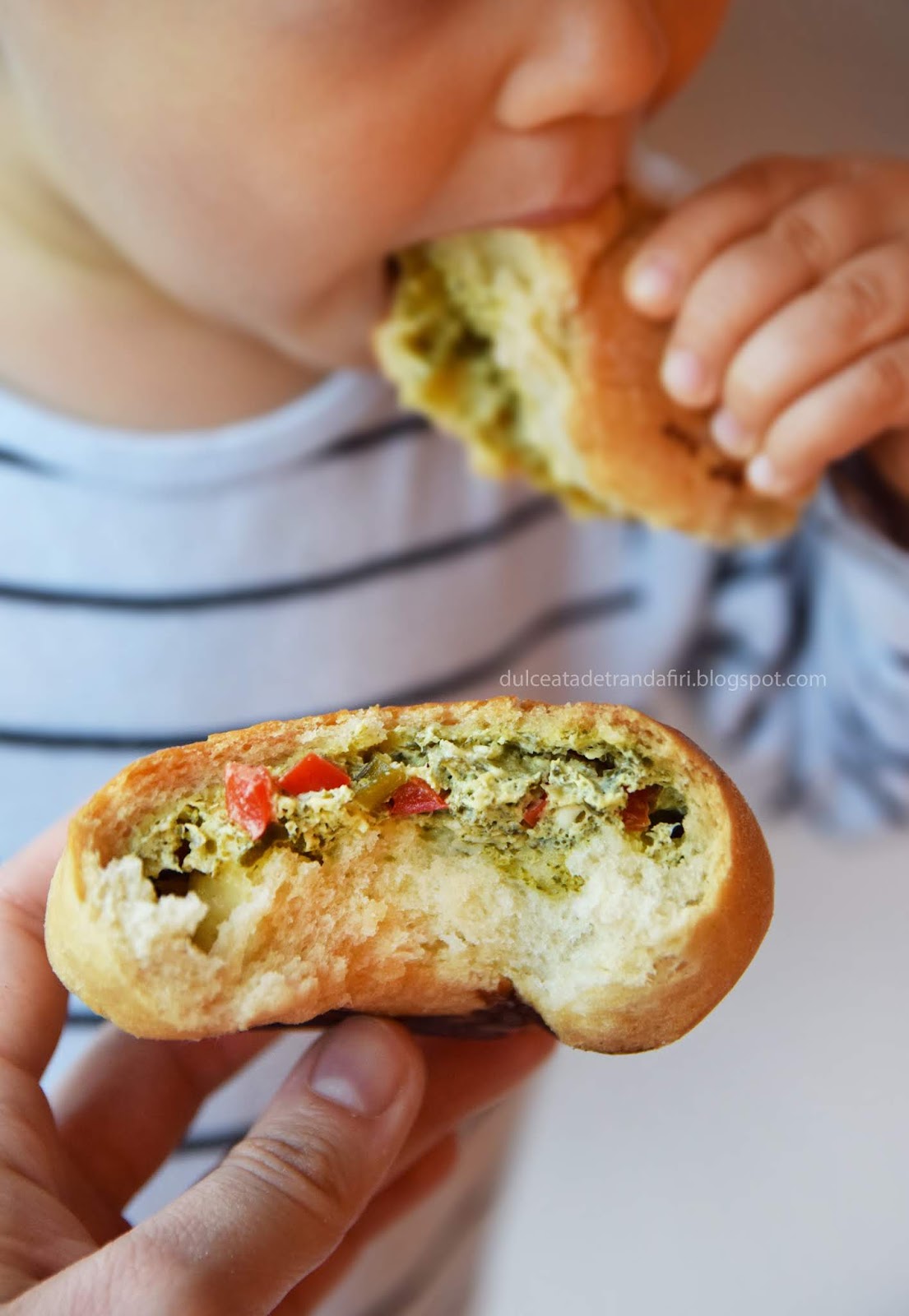 Dulceata de trandafiri: Panici umplute cu legume si branzeturi