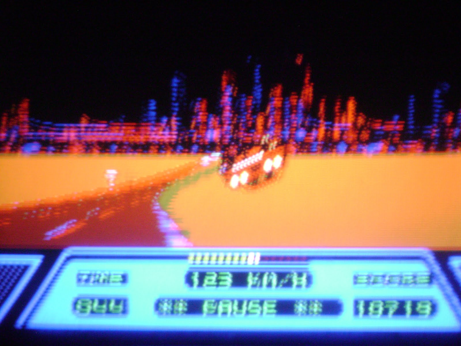 Retrus Gamer Blog: Rad Racer-Arqueologic Review