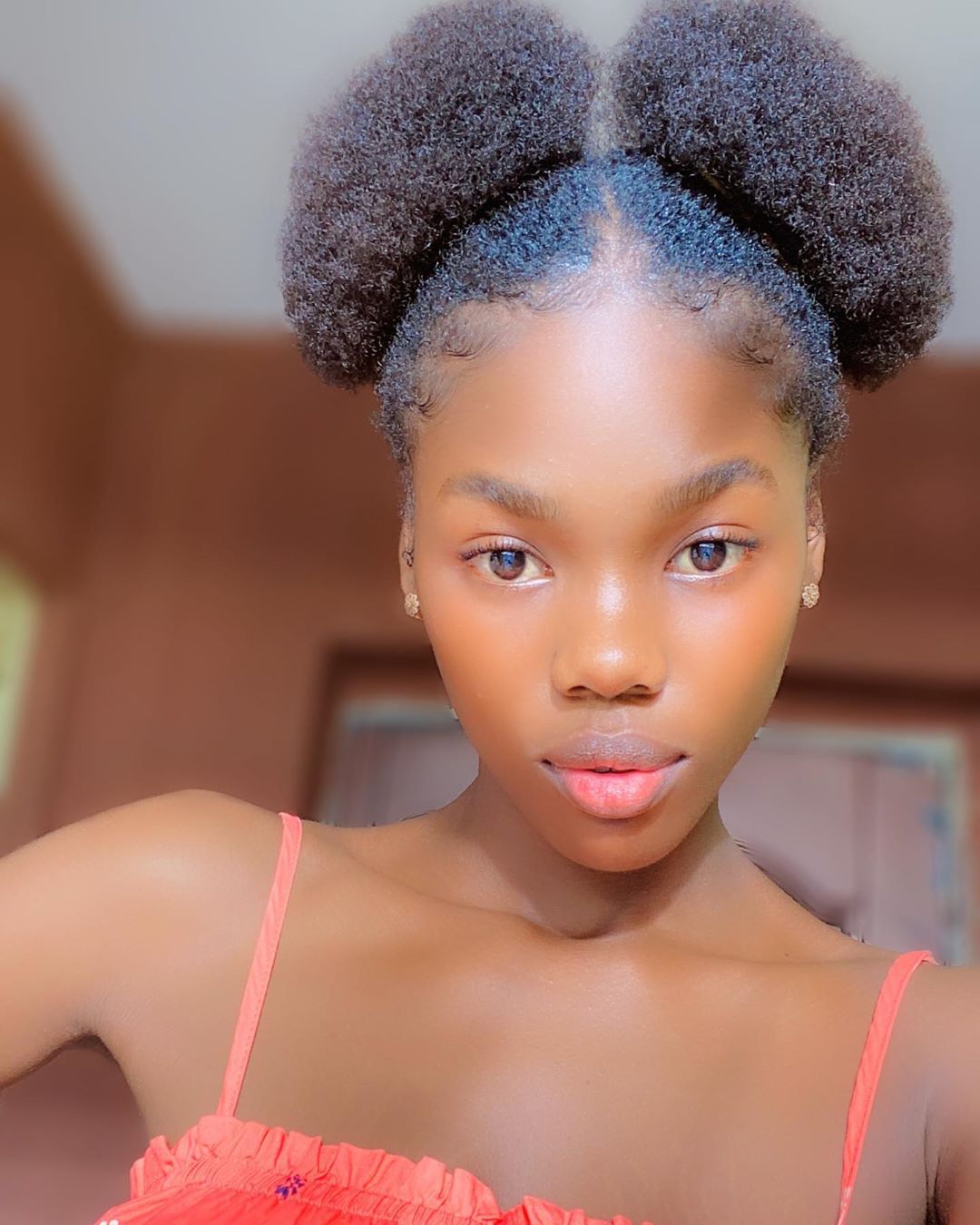 Height : How tall is Pride Evy?