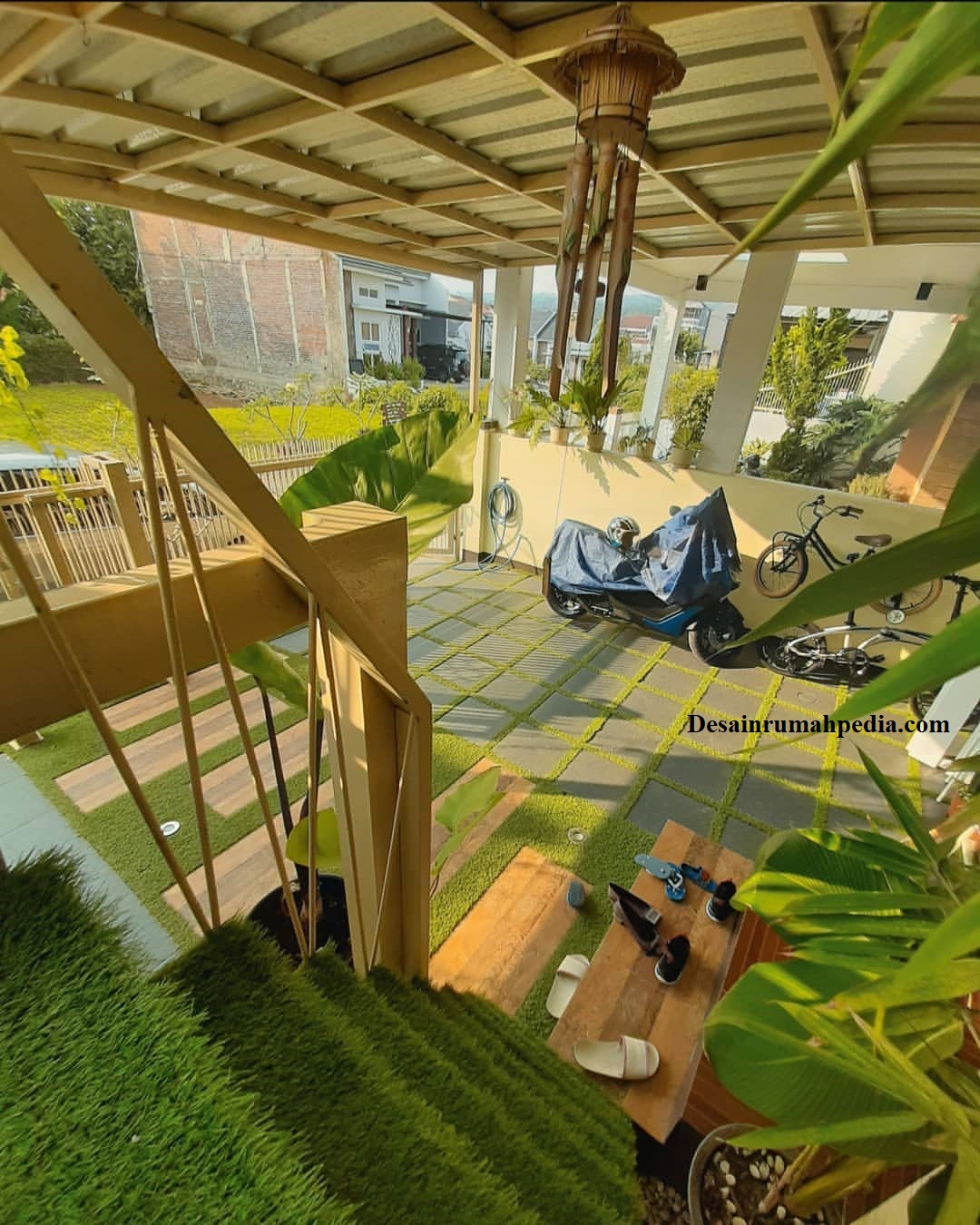 Fungsikan Bagian Atas Teras Rumah sebagai Tempat yang Nyaman dan Indah ...