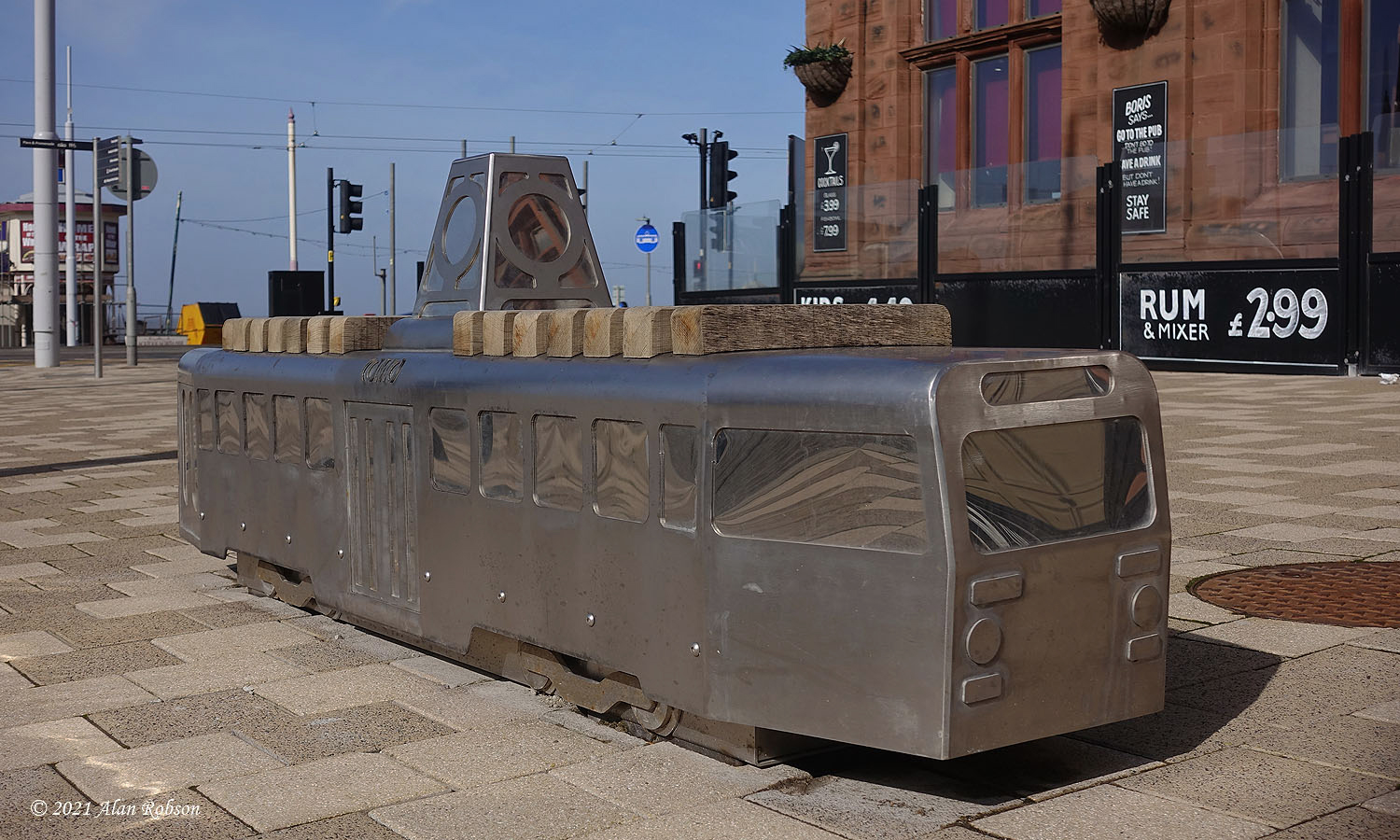 Blackpool Tram Blog: Blackpool Tram Benches
