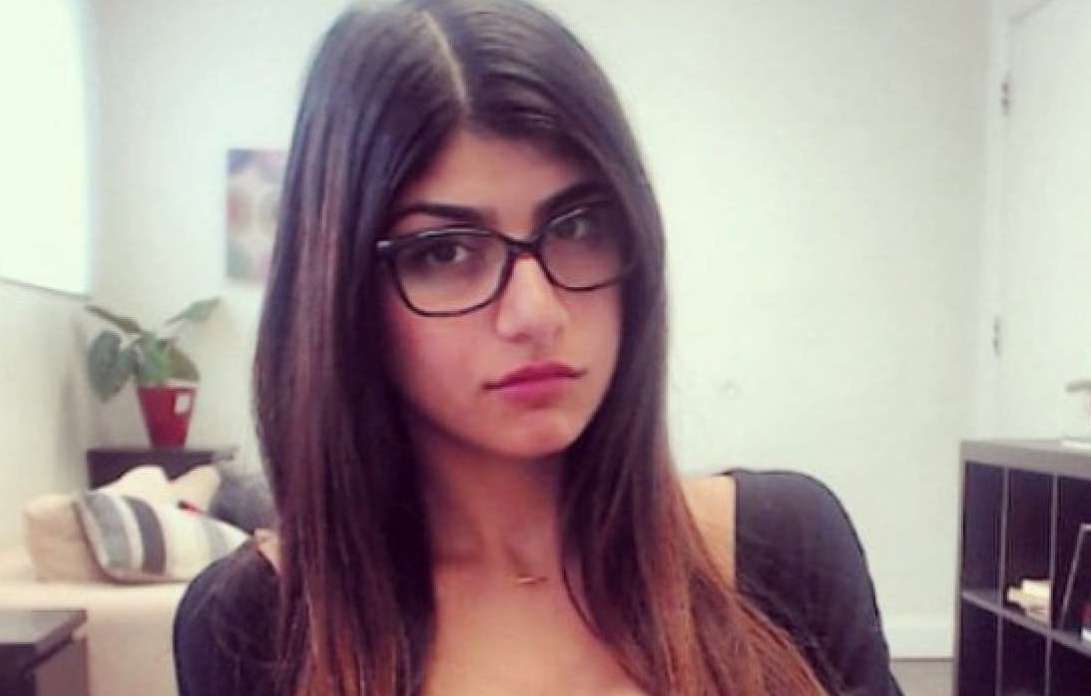 Profil Biodata Mia Khalifa Bintang Film Dewasa Keturunan Lebanon | Puzzle