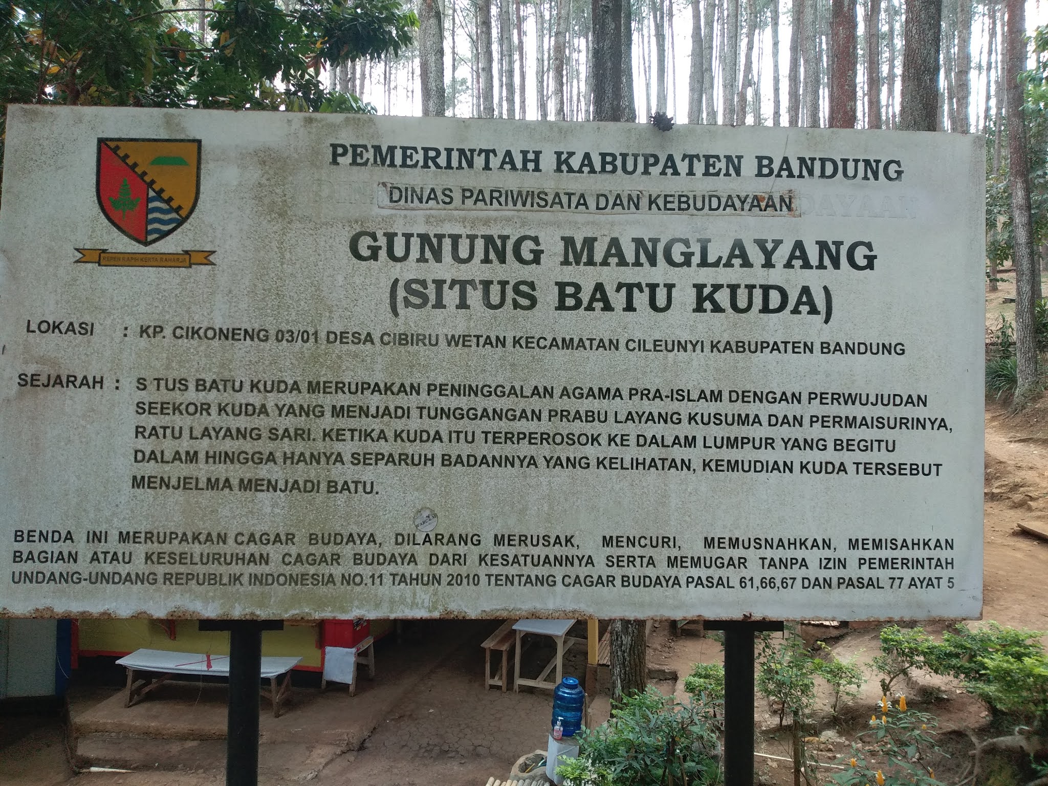Wisata Sejarah Situs Batu Kuda -Jejak Peninggalan di Tepi Gunung Purba ...