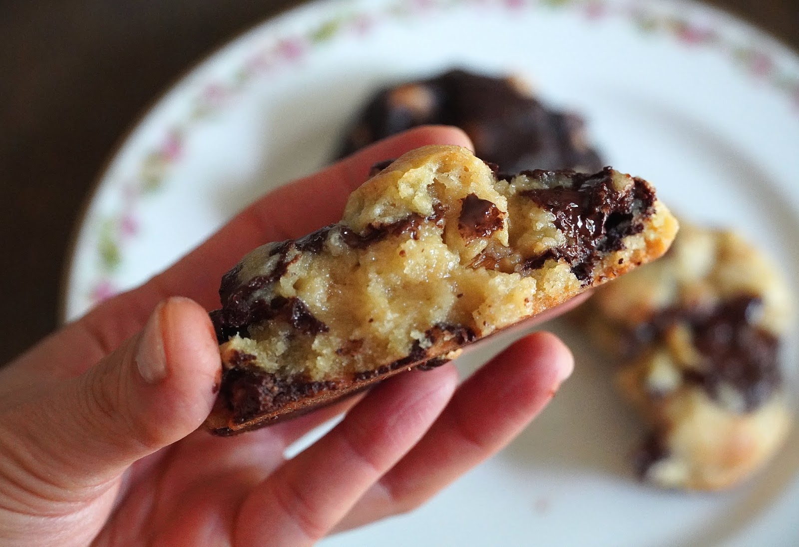 Playing with Flour: Levain Bakery style cookies
