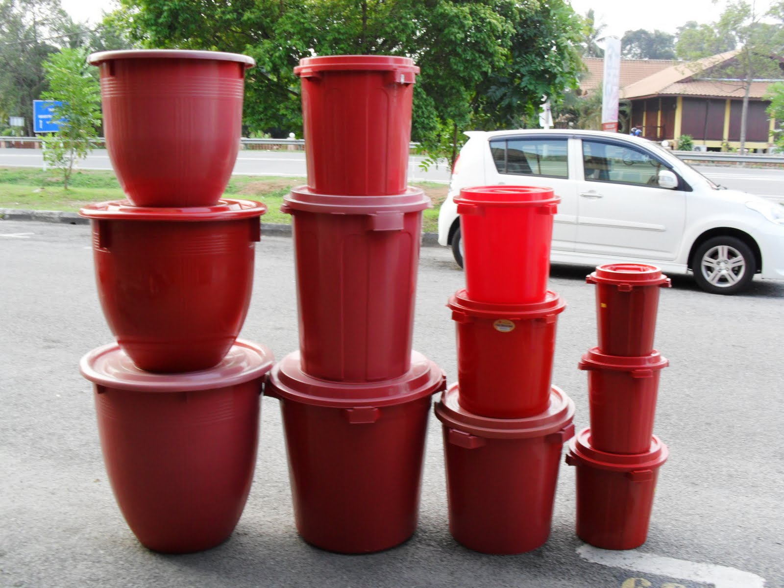 ENG SHENG HUAT TRADING 永盛发贸易: Menjual Barangan Plastik & Keperluan Harian