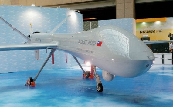 Taiwan unveil MALE UAV - jetflightpro