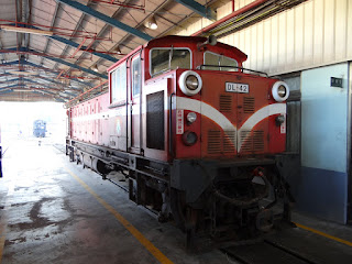Blair's 鐵道攝影: DL42柴油機車 / Alishan Forest Railway DL42 Diesel Locomotive