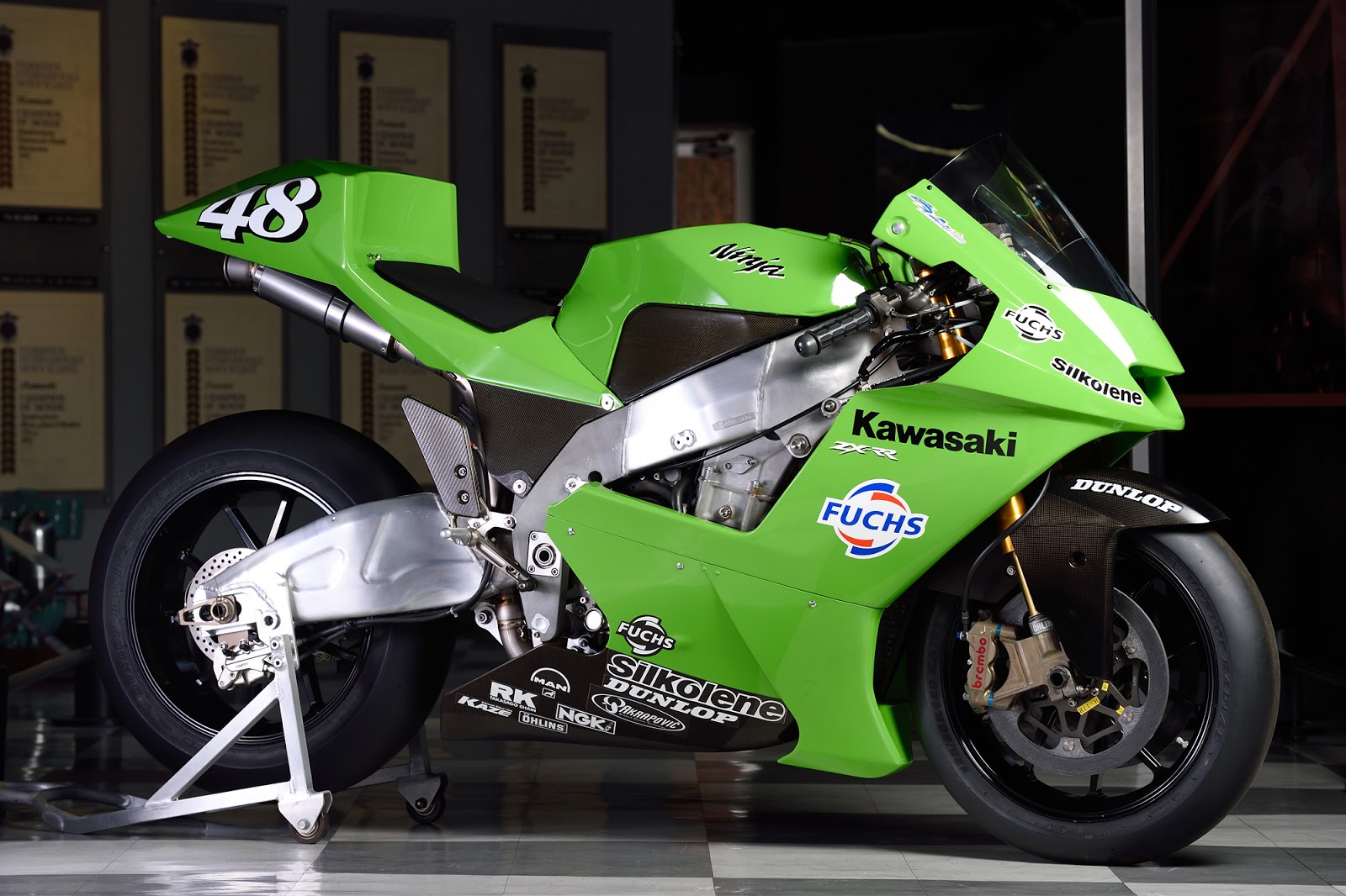 Racing Cafè: Kawasaki ZX-RR MotoGP 2003