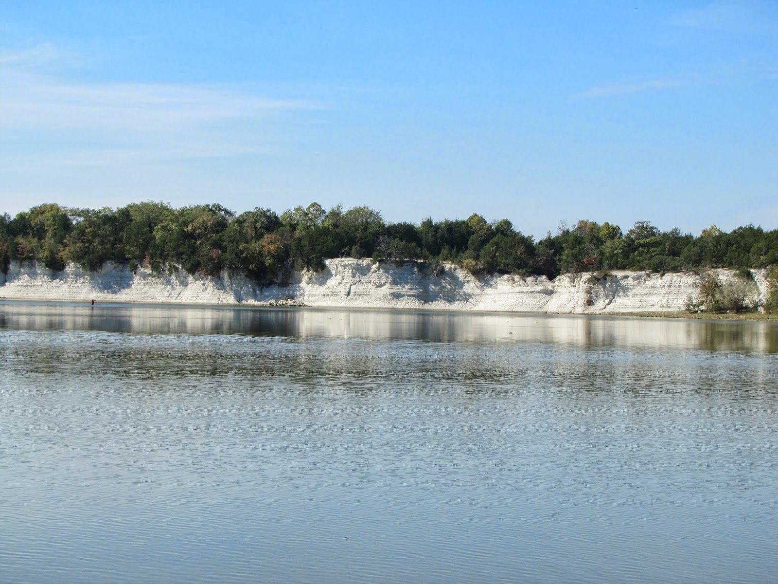 Pink 'N Blue View : Tennessee Tombigbee Waterway & Black Warrior Tombigbee