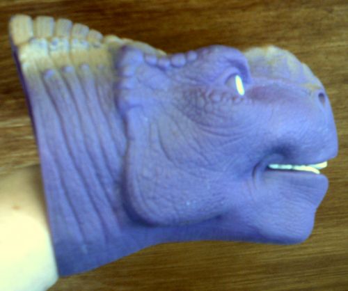 Treasure Box . . . . . 881-6463: Disney Dinosaur Hand Puppet