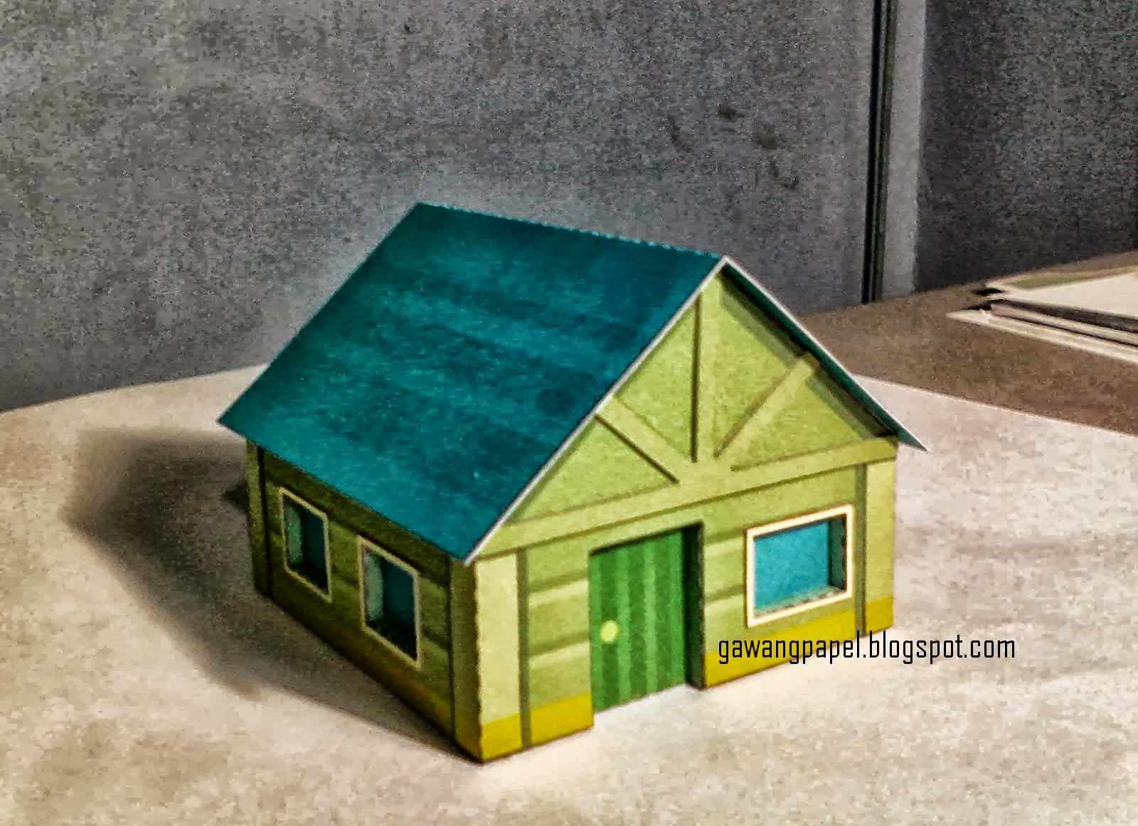 October 2013 | Papercraft Paradise | PaperCrafts | Paper Models | Card ...