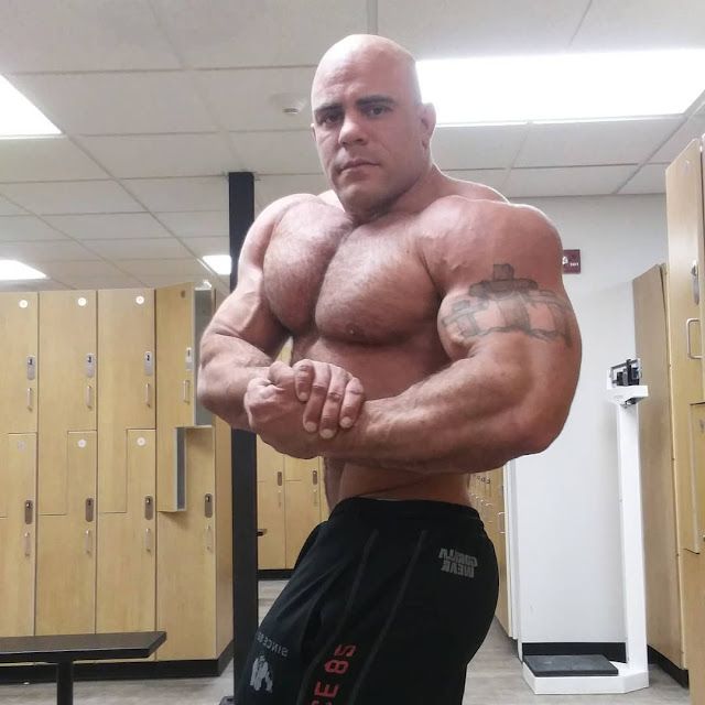 Muscle Lover: Justin Metrando