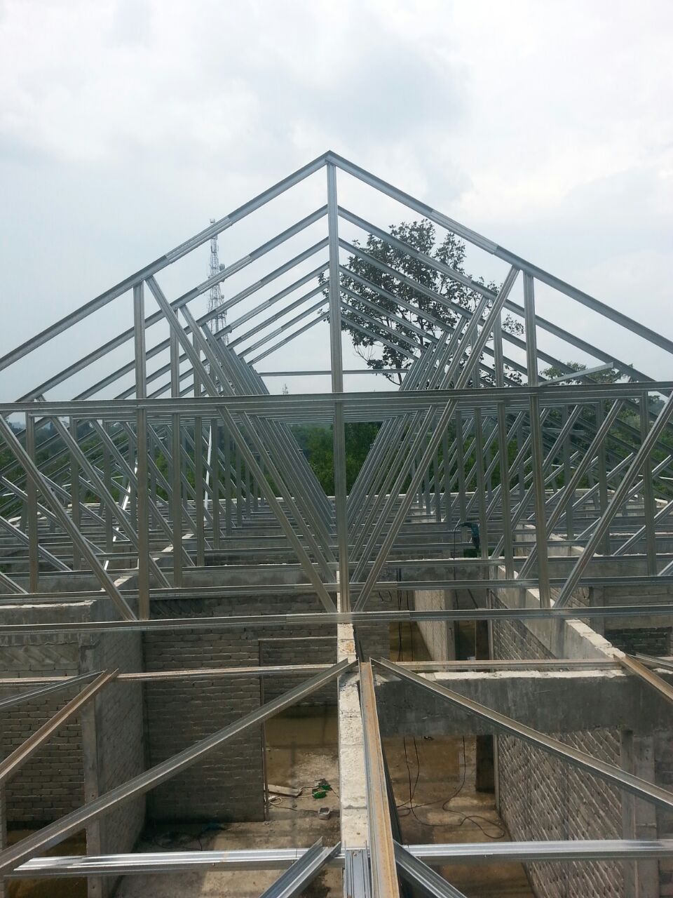 Renovation dan Ubahsuai Rumah Kekuda Besi Rangka Atap (LIGHT WEIGHT ...