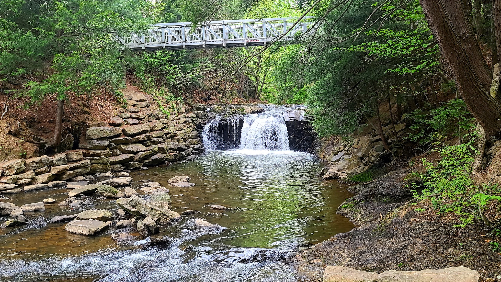 Valley Girl Views: Sweet Arrow Falls
