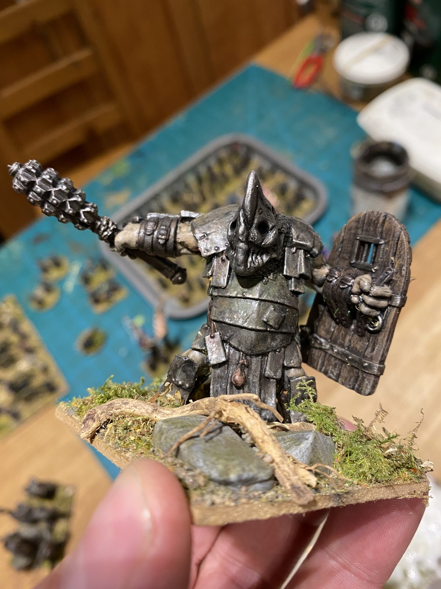 iron mitten: Bolg of the North and Troll chief