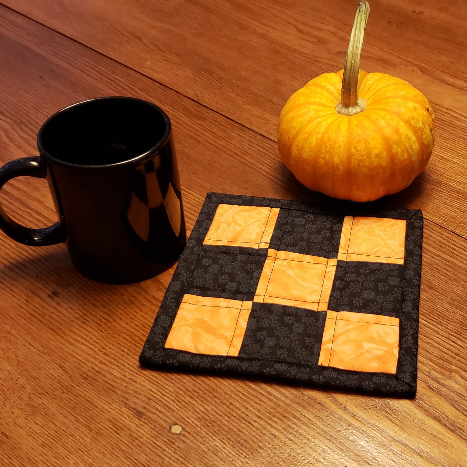 Masterpiece Quilting: Halloween Gift Giving in Style! Mug Rug Free ...