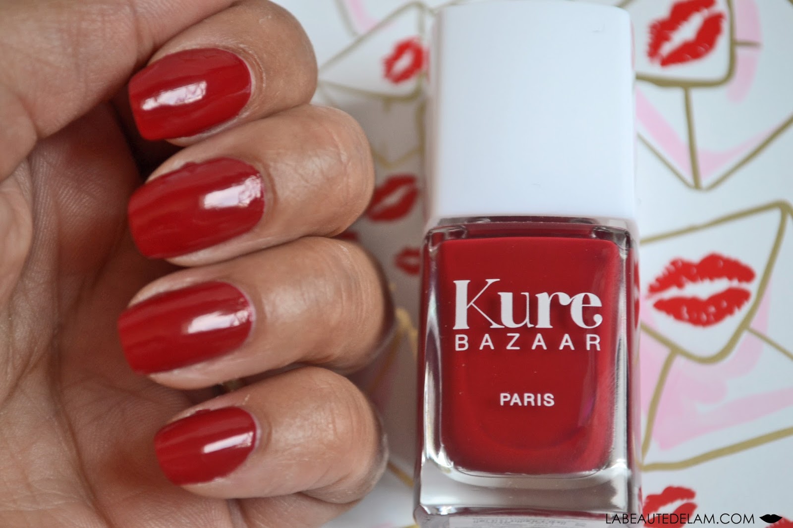 Mademoiselle K : le vernis rouge parfait signé Kure Bazaar