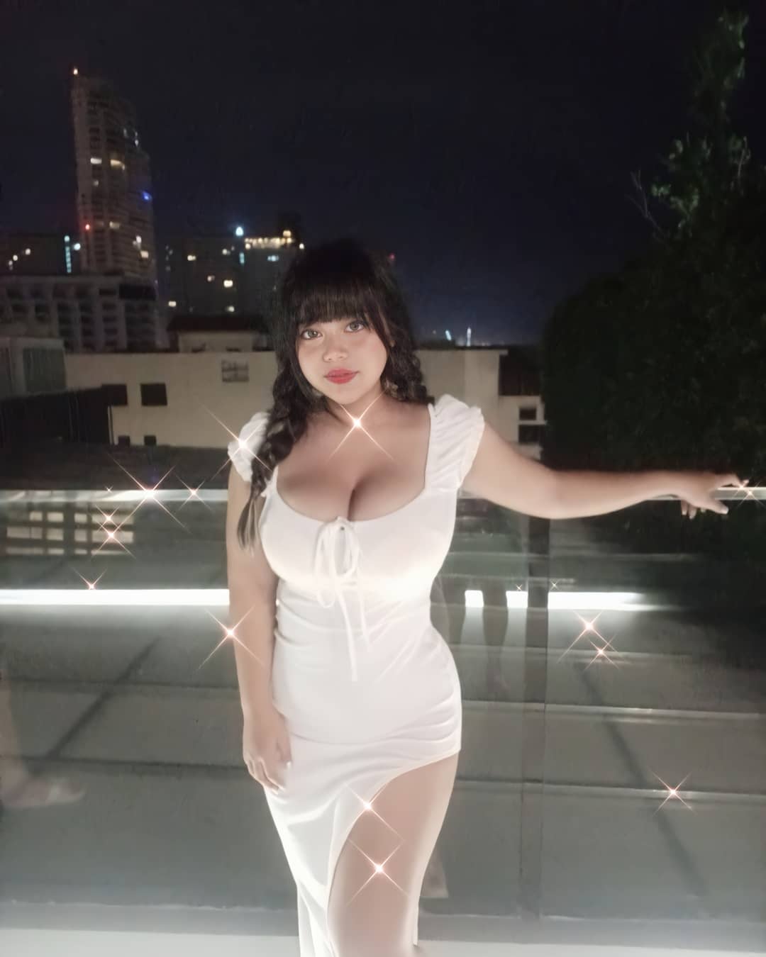 Cewek Cantik Montok Putih Mulus - MALAYA PICT