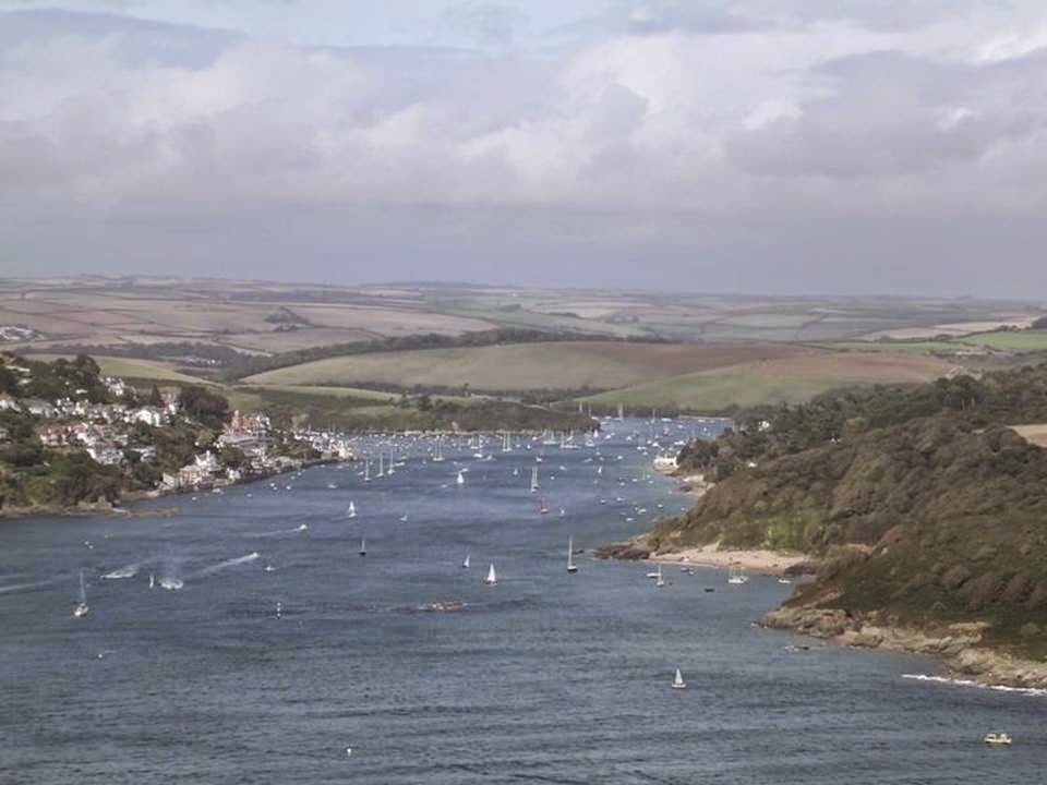 KOMUNITAS PENYULUH PERIKANAN: EKOSISTEM ESTUARIA