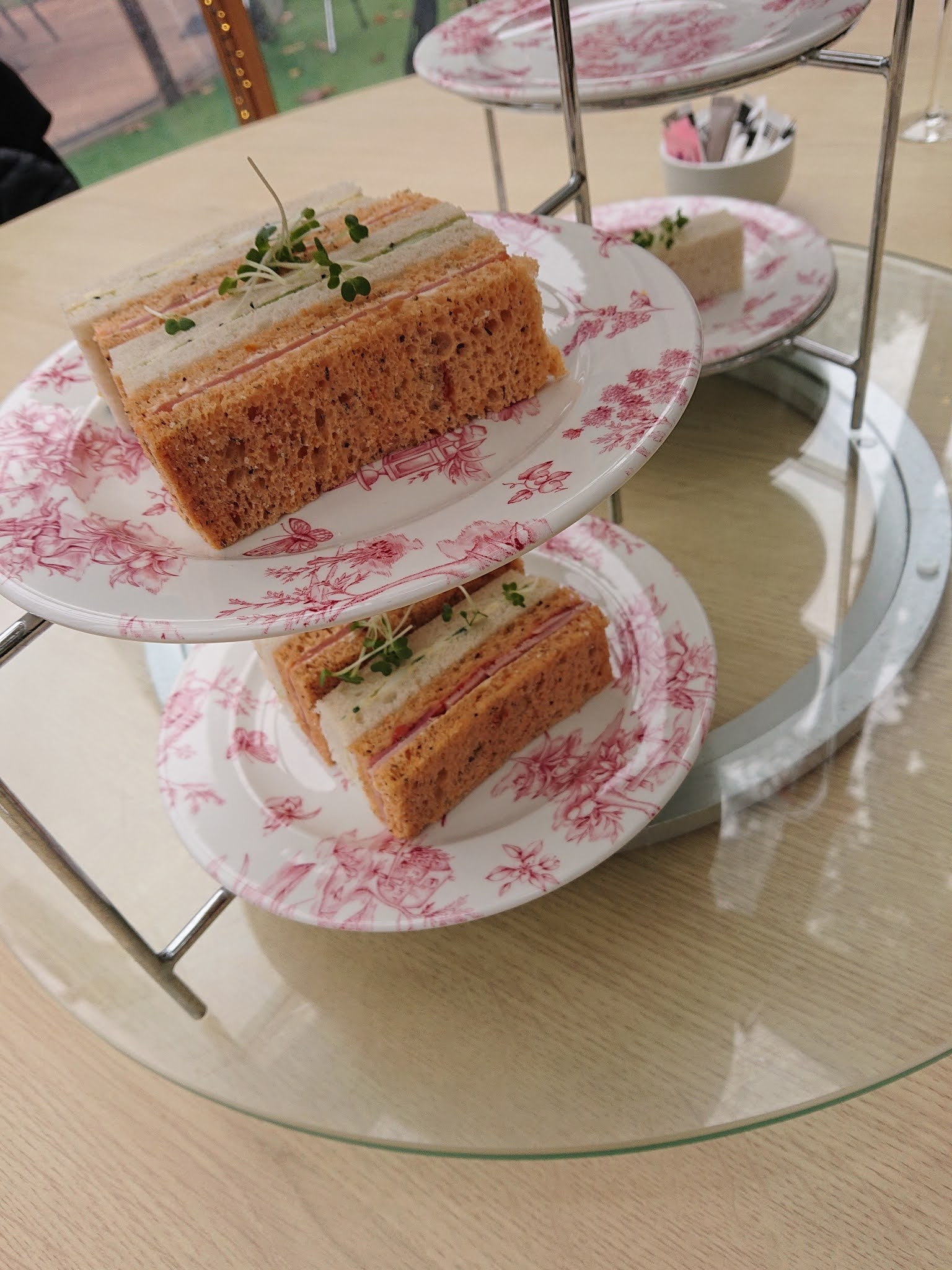 2teaornot2tea: Dry sandwiches and scones - secret garden domes ...