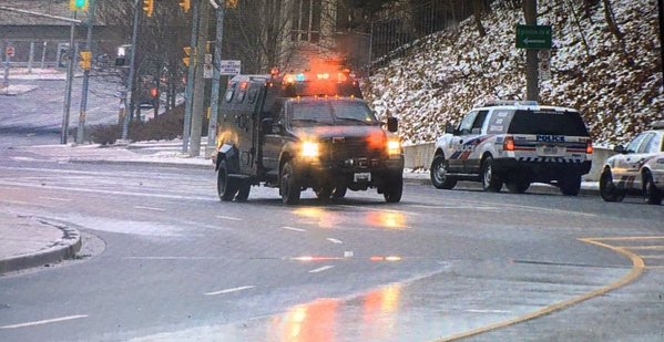 Toronto's News: Toronto Police call on ETF after Hotel shooting near ...