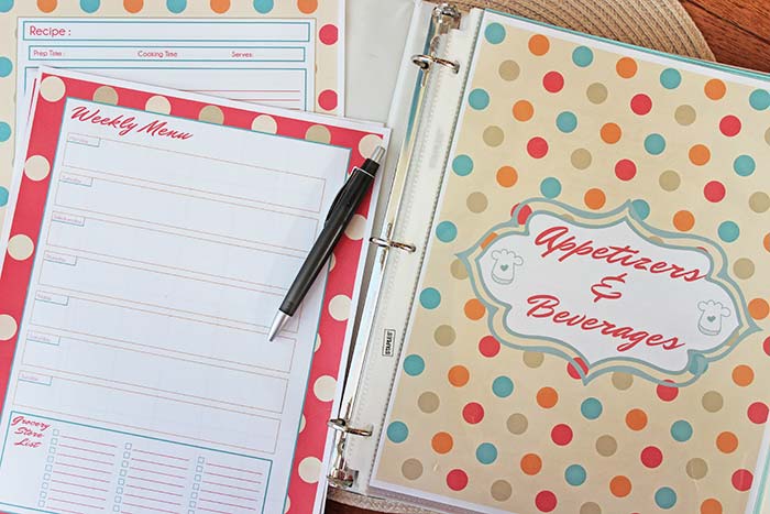 Printable Recipe Binders for Moms and Kids | Sunny Day Family