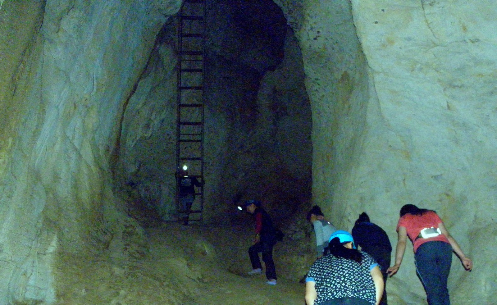 Exploring The Paterno And Bengaongao Caves In Ambongdolan, Tublay, Benguet