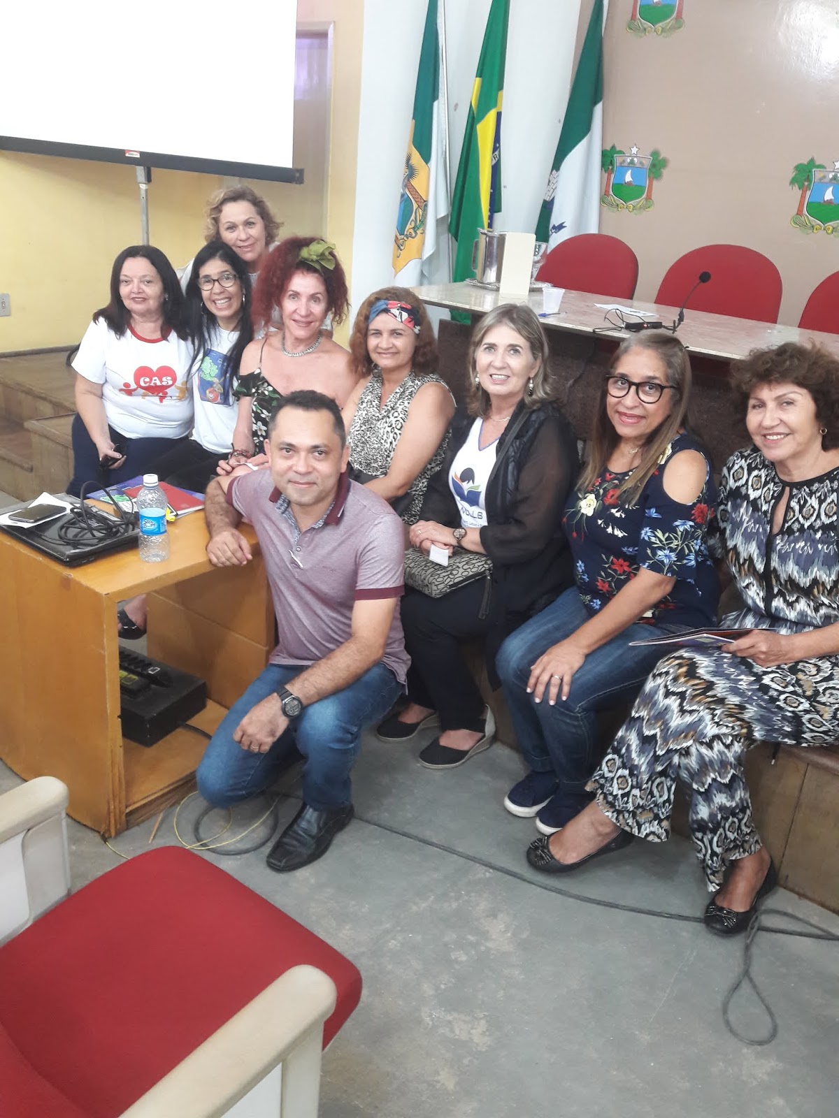 JANIA SOUZA SPVARN CULTURAL: FAMÍLIA ARCO-ÍRIS DE KINHA COSTA PELO SELO ...