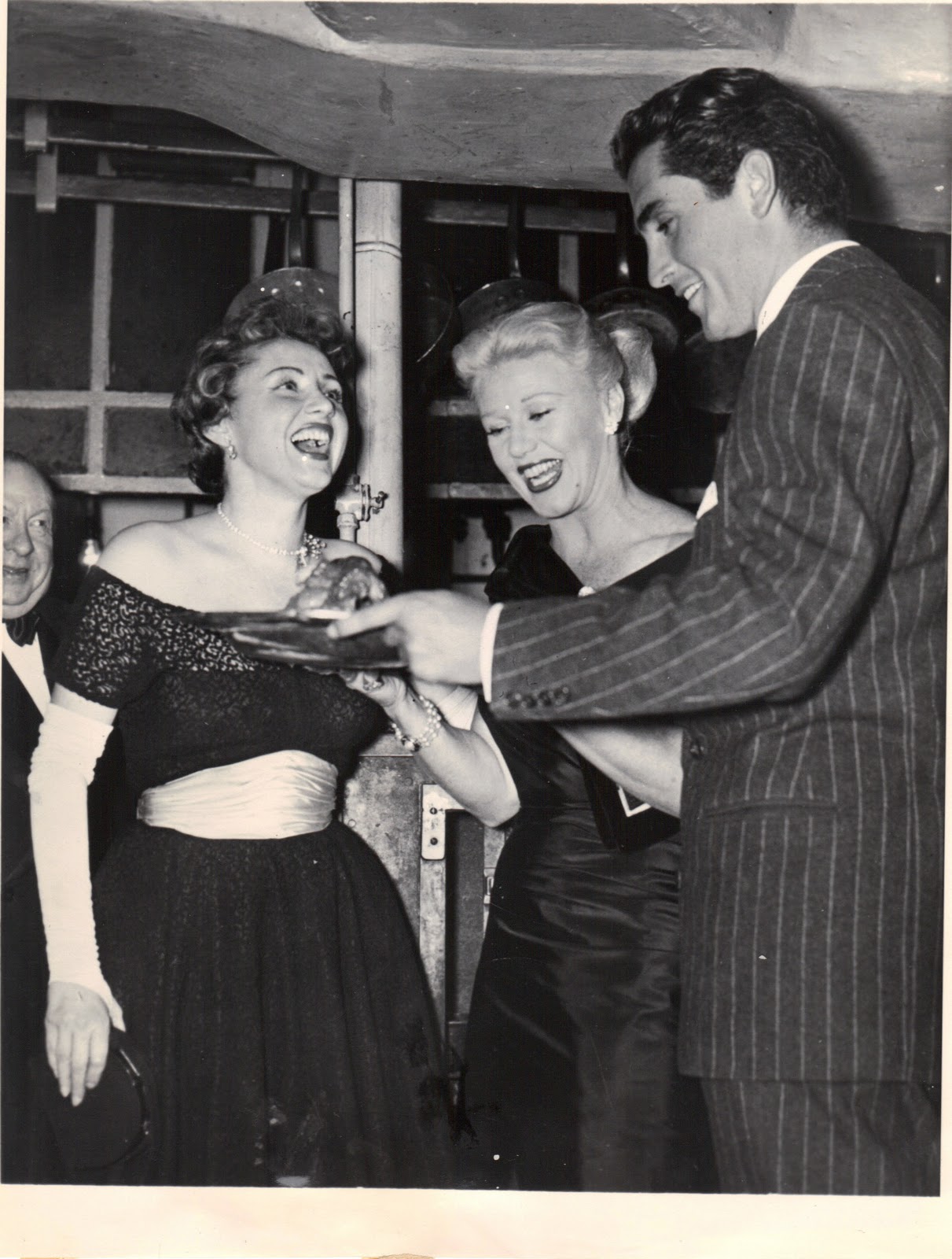 Vivian Talks Ginger Rogers: Chapter 13