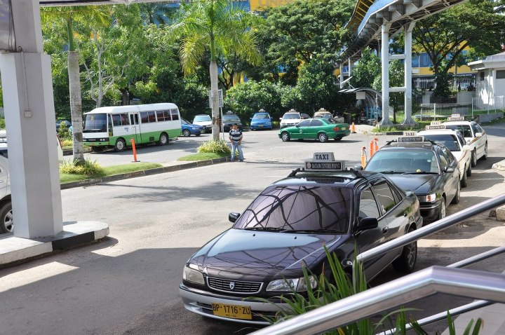 Aloha From Singapore!: 1 Hour younger in Batam!