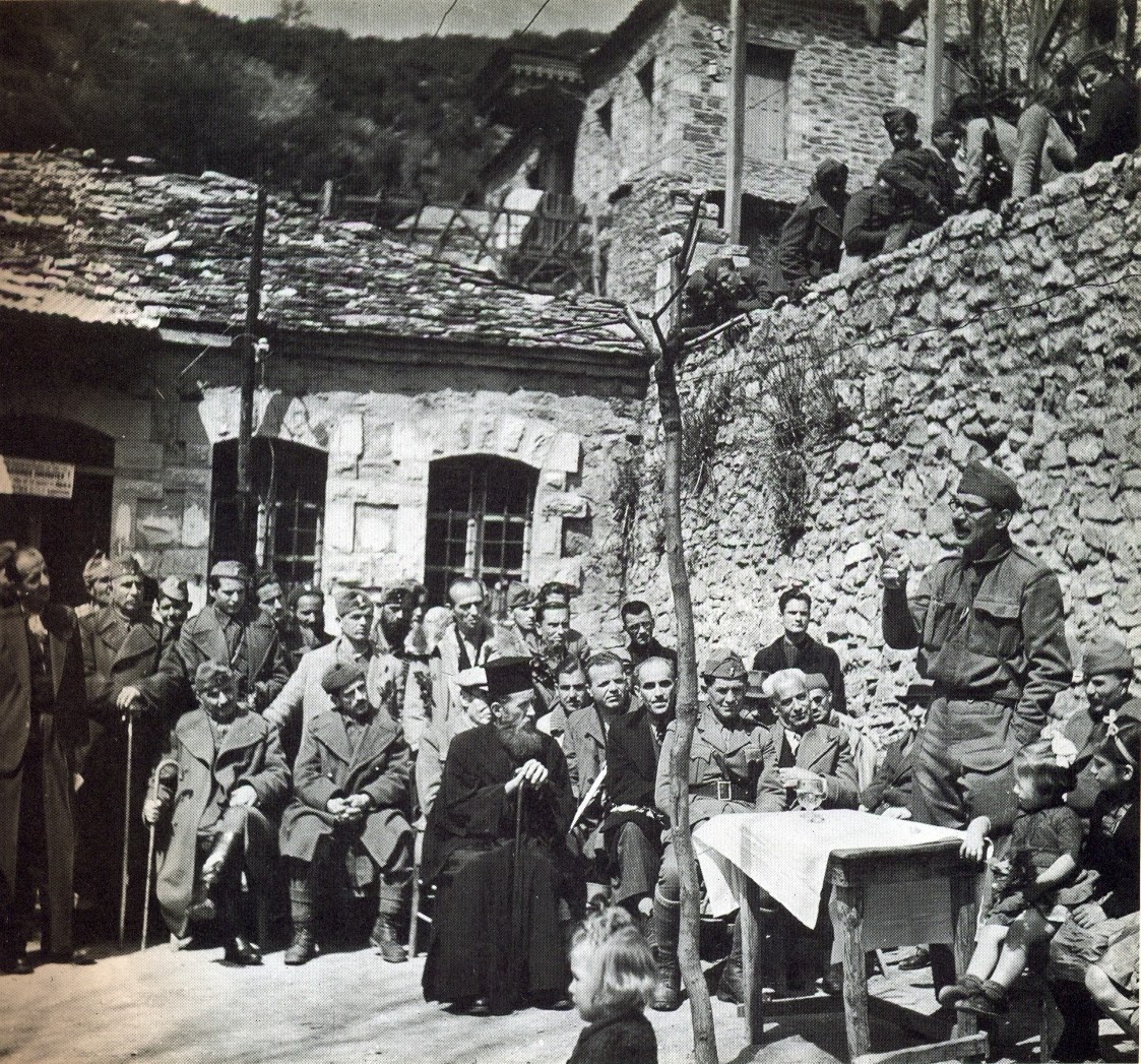 Συγκλονιστικές φωτογραφίες της Κατοχής και της Αντίστασης από τον φακό ...