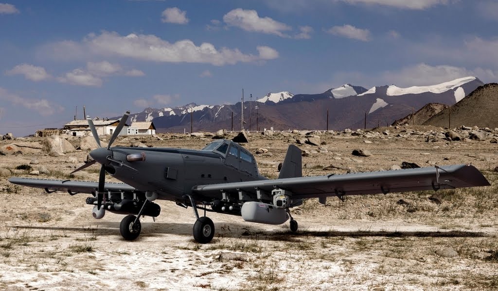 AVIÕES MILITARES: IOMAX Archangel, L3 AT-802L Longsword e LASA T-Bird