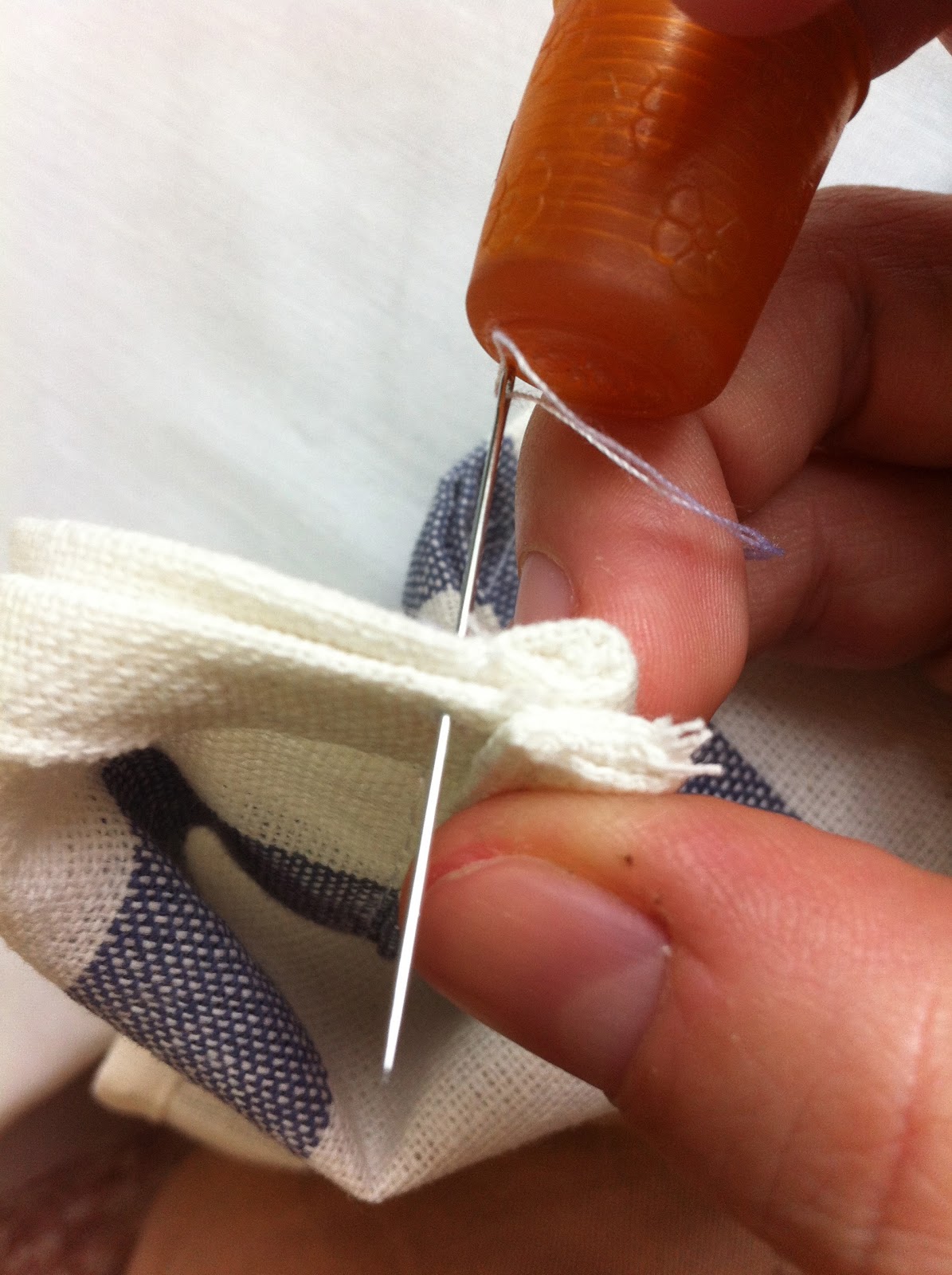 Pan para hoy y bolsa para mañana - Paseando Hilos