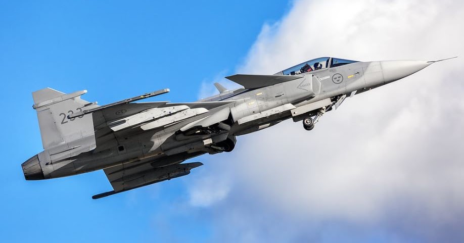 Military and Commercial Technology: GKN Aerospace Continues to Support ...