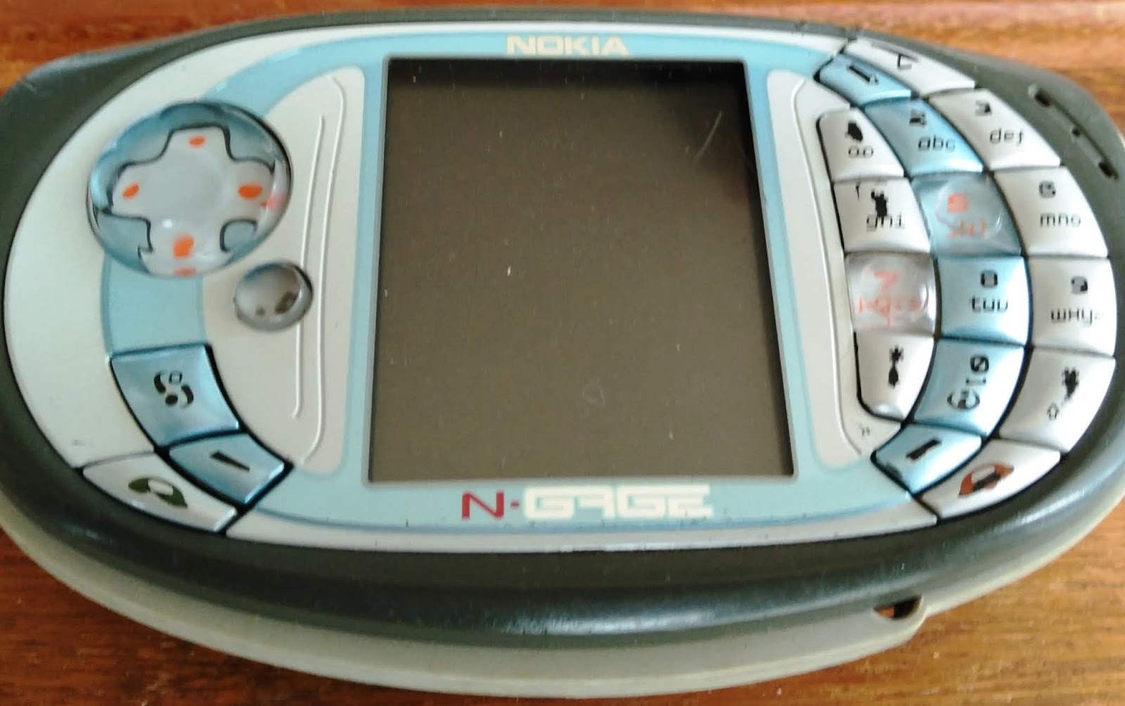 Retro Ordenadores Orty: Nokia N-GAGE (modelo N-GAGE QD) (2005) (frontal ...