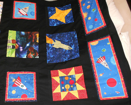 Handicrafty Sisters: Outer Space Quilt