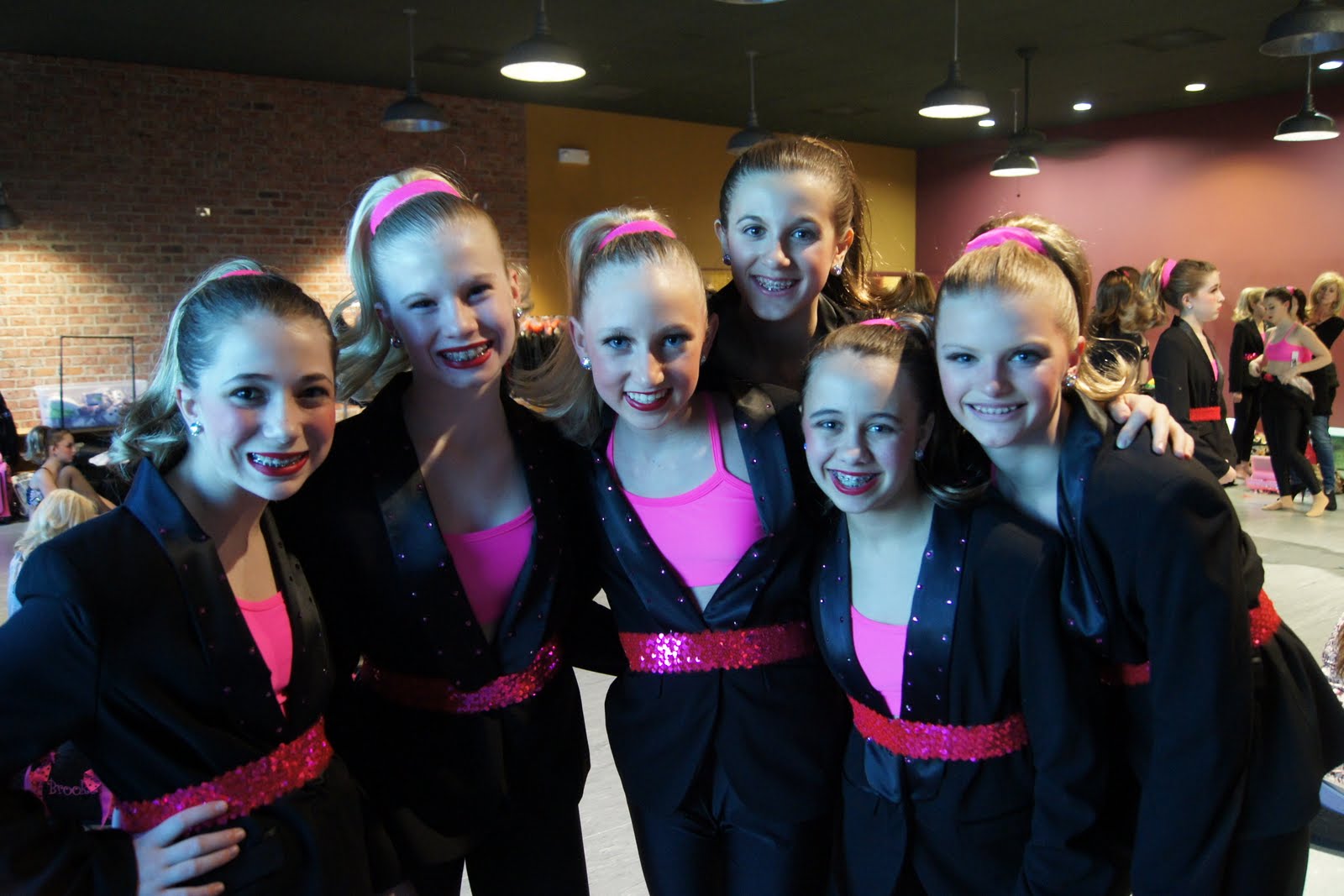 McCain House: Stage One Dance Competition