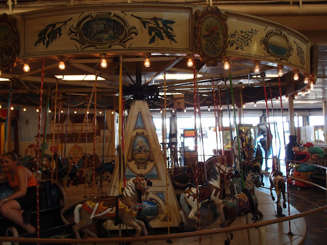 Bayern Kurve Blog: Trimper's Rides - The Historic Carousel Building