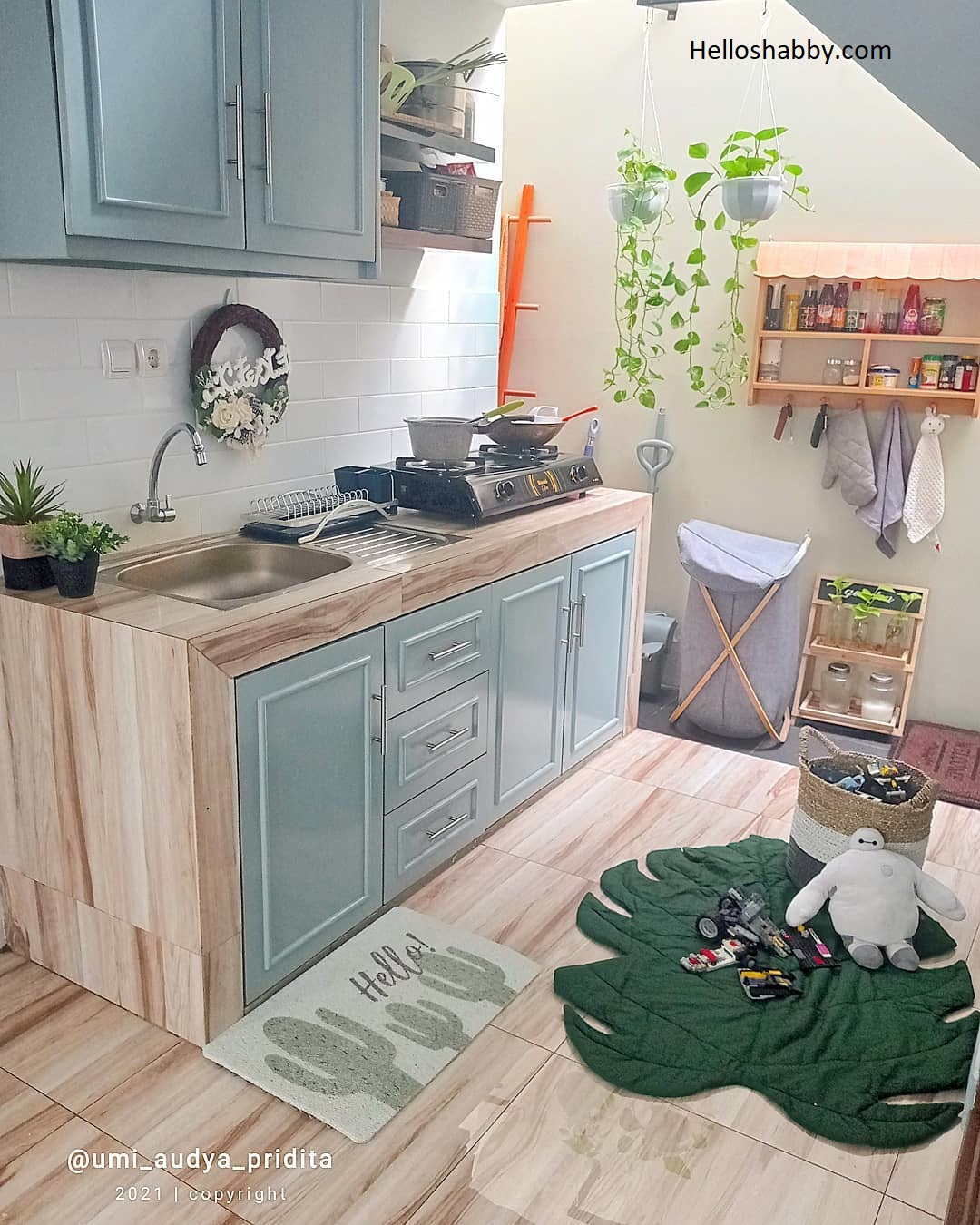 Inspirasi Model Meja Dapur Minimalis Modern dan Tempat Untuk Kompor ...