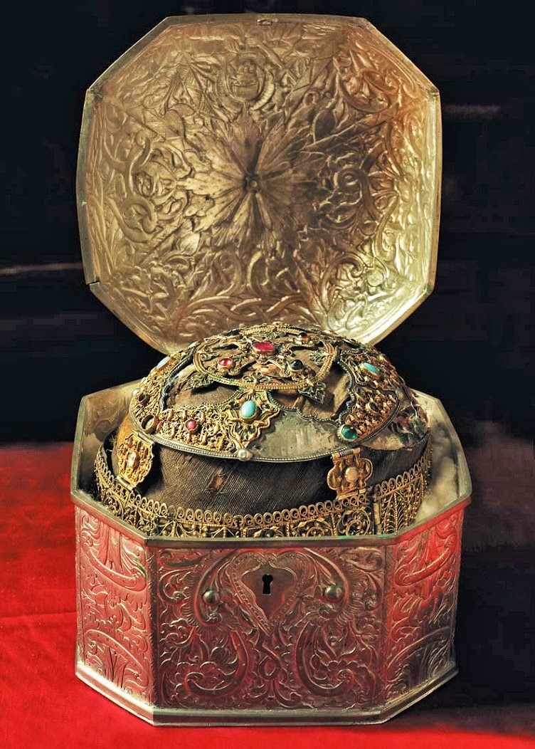 Greek Orthodox Religious Tourism: Η ΤΙΜΙΑ ΚΑΡΑ ΤΗΣ ΑΓΙΑΣ ΜΗΤΡΟΔΩΡΑΣ.