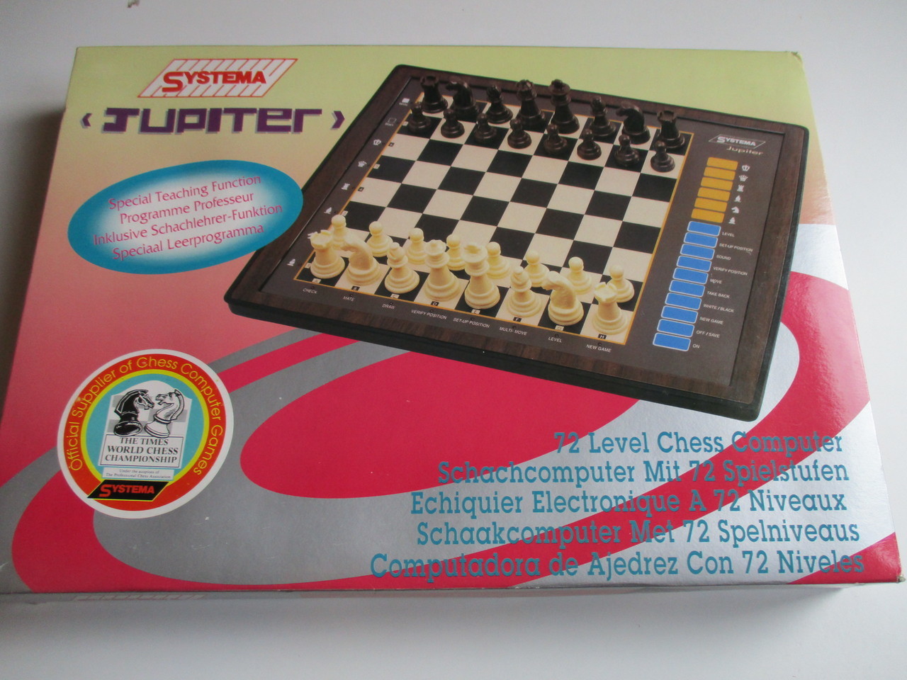 The History of Chess : My First Chess Computer (c1994) Model 5T-932
