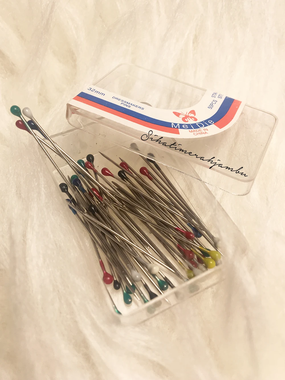 Micro Pins Korea Yang Super Tajam Tak Rosakkan Kain Tudung | Blog ...