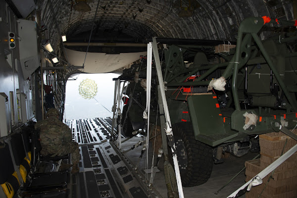 SNAFU!: 82nd Airborne Soldiers airdrop test new Infantry Squad Vehicle ...