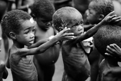 Welcome To Yolsya Blog: Manusia dan Penderitaan