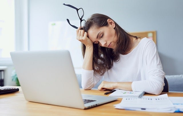 Bootstrap Business: Does Lack Of Rest Affect Your Health?