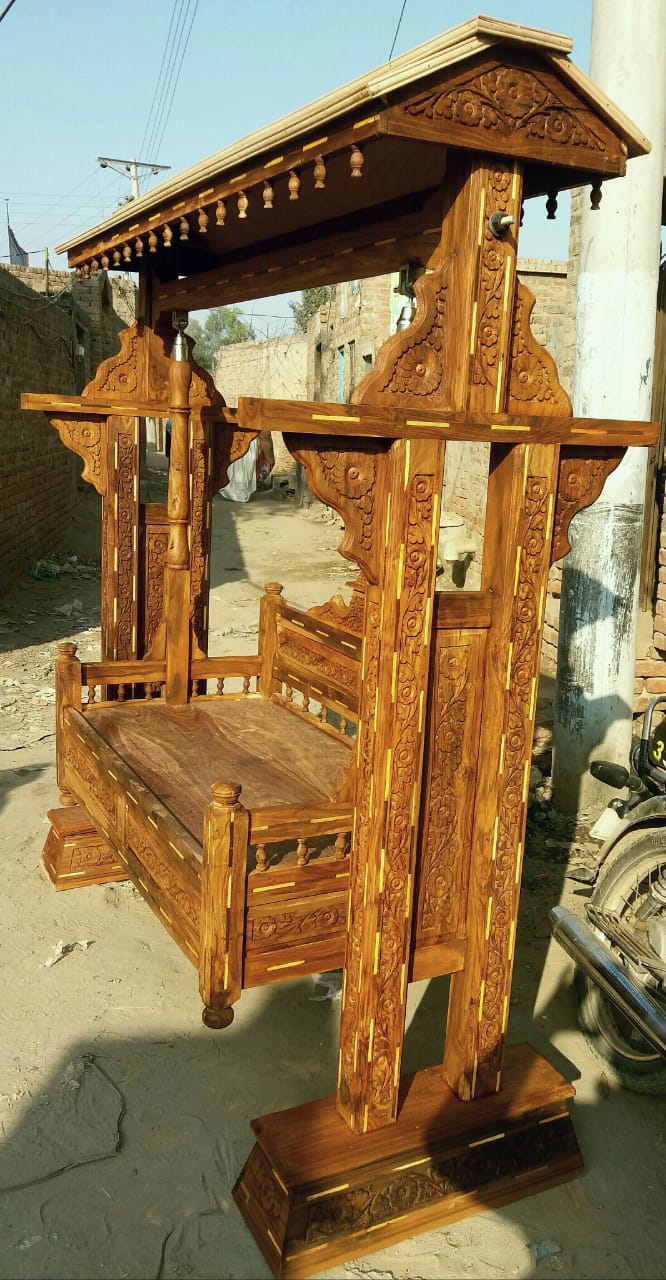 40 Beautiful Wooden Jhoola Designs | Wooden Jhula For Living Room ...