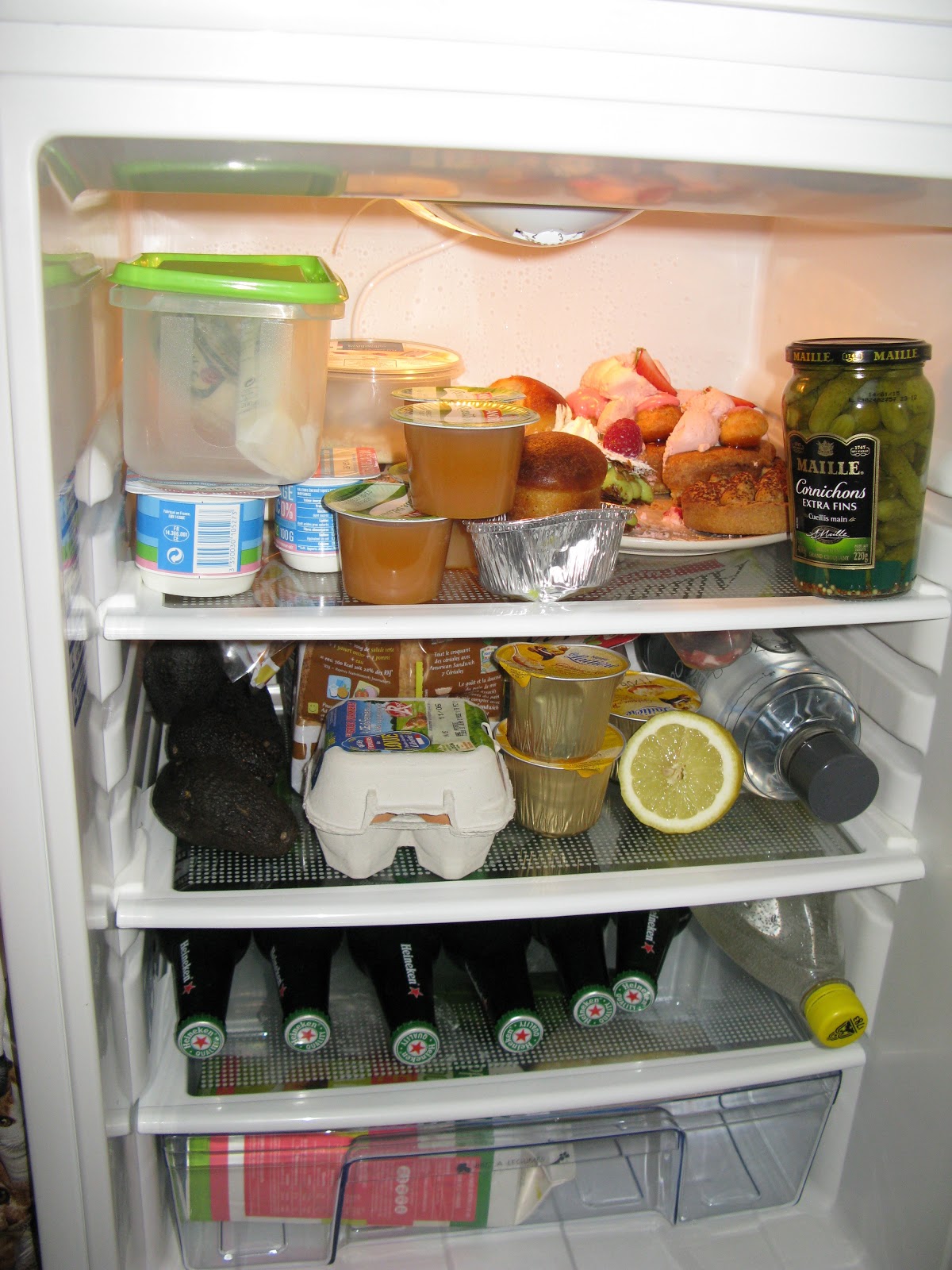 How to make tarts...and have I told you that my neighbour is nuts ...